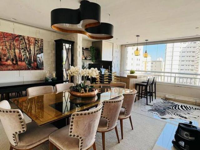 Apartamento mobiliado, 3 suítes, 4 vagas e churrasqueira a carvão Metrô Praça da Arvore