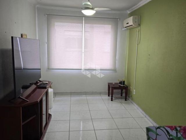 Apartamento mobiliado, 01 dormitório e 1 vaga de garagem no Bairro Tristeza em Porto Alegre