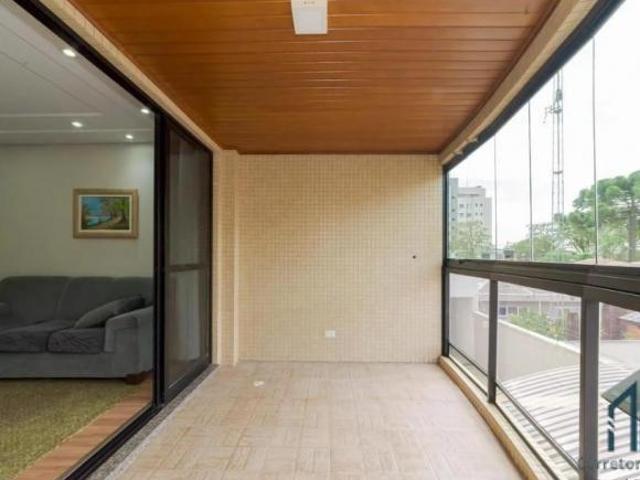 Apartamento Mobiliado, 03 quartos c/suíte + quarto empregada, 02 vagas no Bacacheri em Curitiba PR