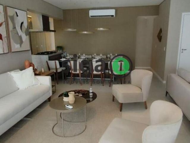 Apartamento mobiliado 196m² no EZ Parque da Cidade 3 Suítes, 4 Vagas e Porteira Fechada