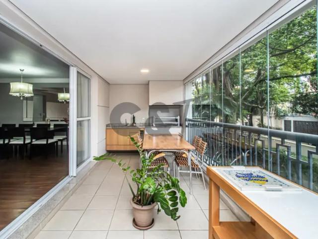 Apartamento Mobiliado 4 Dormitórios 2 Suítes à venda e para alugar no Alto da Boa Vista SP