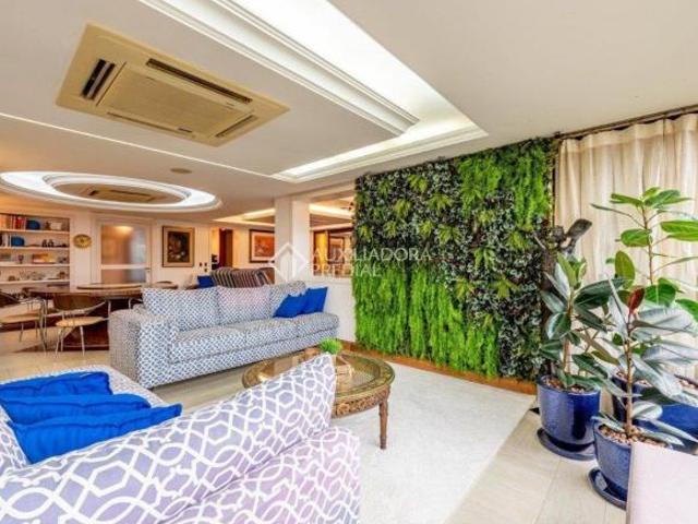 Apartamento mobiliado 585m² no Bela Vista com 5 suítes e 6 vagas