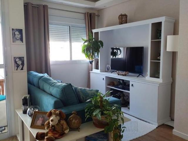 Apartamento mobiliado com charme e localização! Direto com o proprietário!