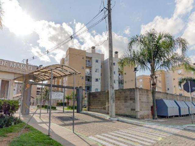 Apartamento Mobiliado com Churrasqueira e Quadra de Esportes no Bairro Industrial
