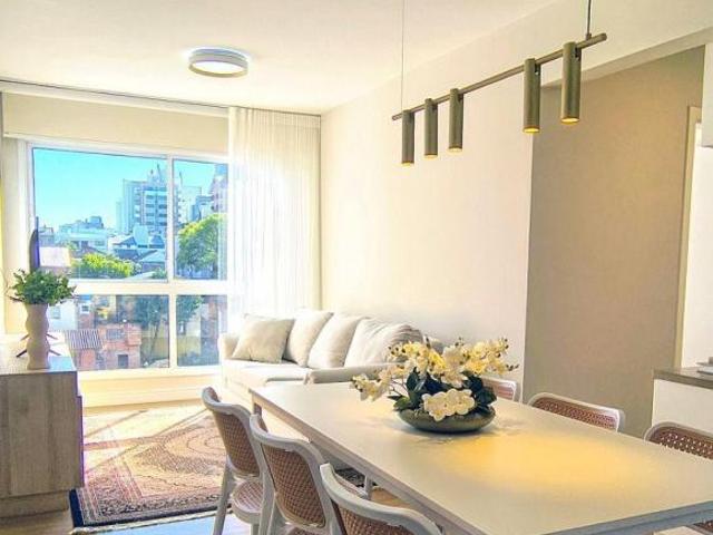 Apartamento mobiliado com frente Norte