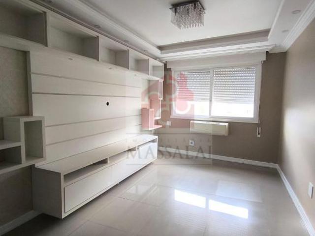 Apartamento mobiliado com garagem à venda na Cidade Baixa