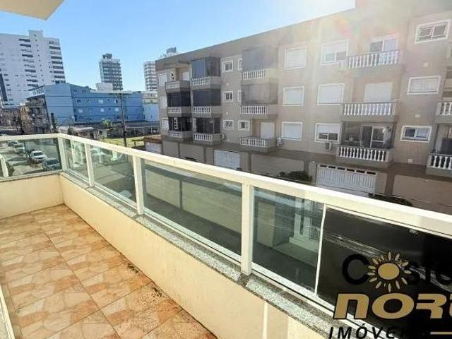 Apartamento Mobiliado com Sacada Próximo do Mar em Tramandaí