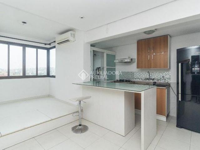 Apartamento na cidade baixo, mobiliado e com Vaga escriturada