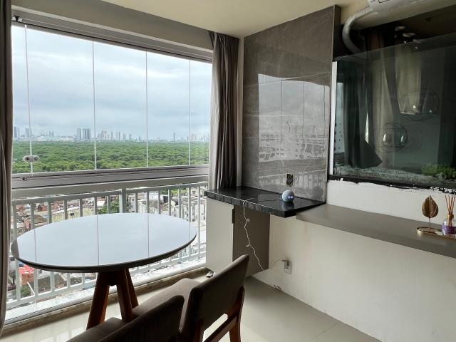 Apartamento Mobiliado com Varanda e Vaga na Imbiribeira