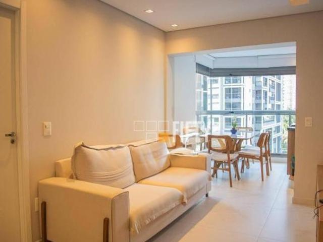 Apartamento Mobiliado com Varanda e Lazer de Alto Padrão no Brooklin