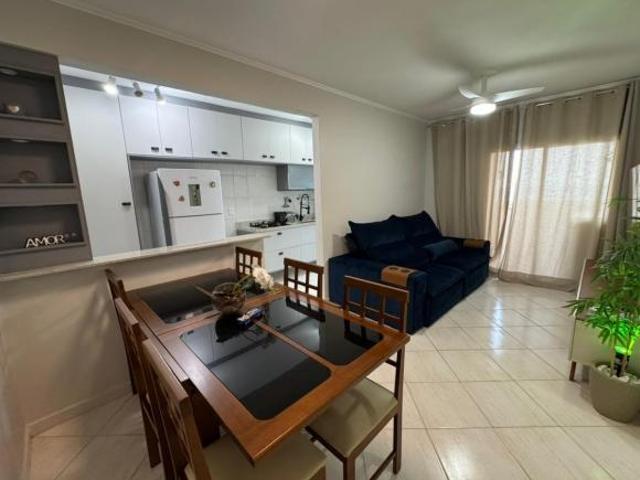 Apartamento mobiliado com vista mar e churrasqueira a carvão à venda no Jardim Real Praia Grande