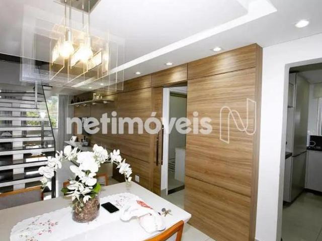 Apartamento mobiliado com vista para a Arena MRV