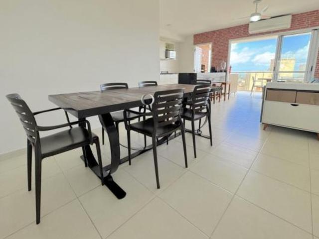 Apartamento Mobiliado com Vista para o Mar em Guarujá