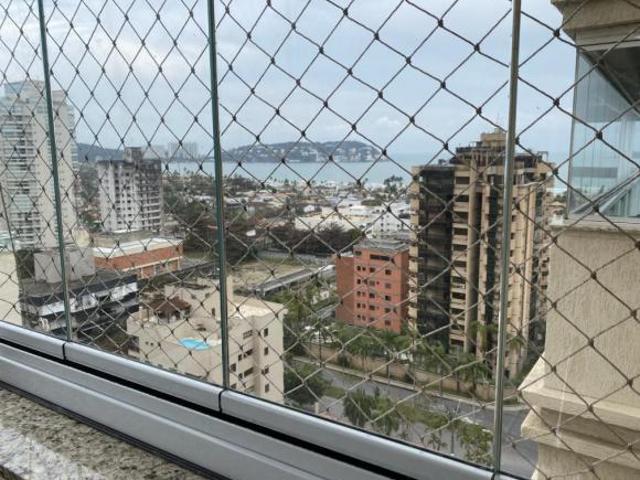 Apartamento Mobiliado com Vista para o Mar em Guarujá Enseada