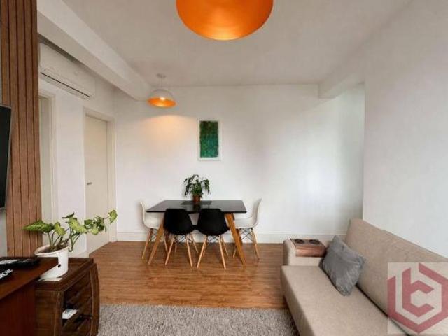 Apartamento Mobiliado com Vista para o Mar na Ponta da Praia | 1 Suíte | Lazer Completo