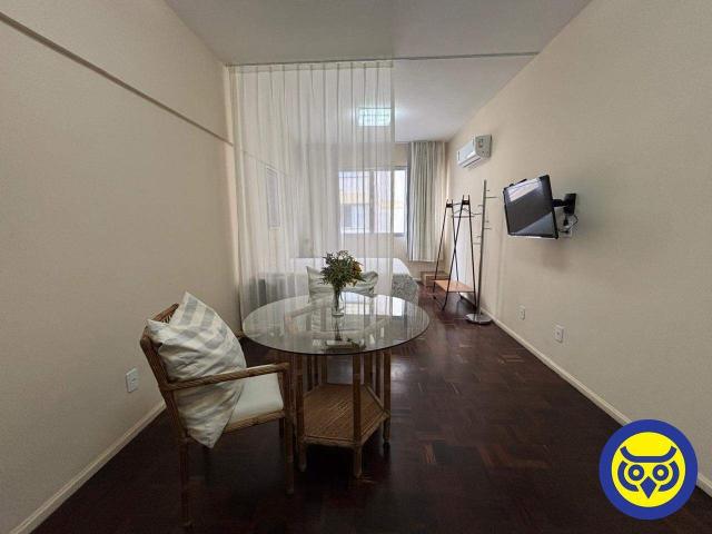Apartamento Mobiliado com 01 dormitório no Centro