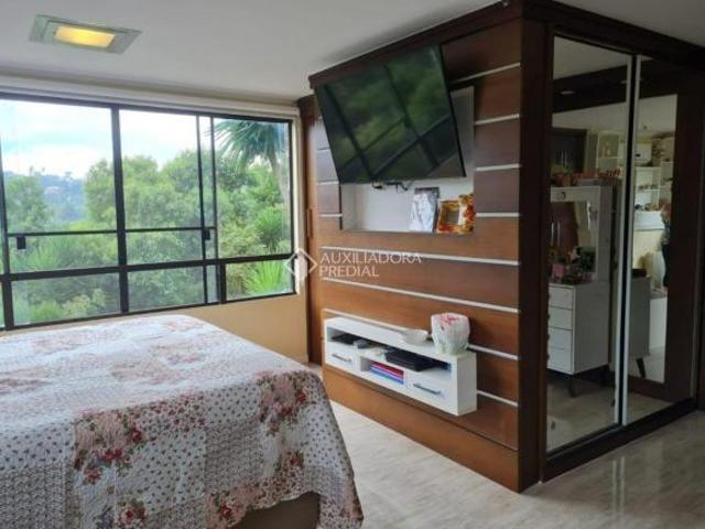 APARTAMENTO MOBILIADO com 144 M2, 3 dormitórios, 1 suite, vaga garagem, elevador