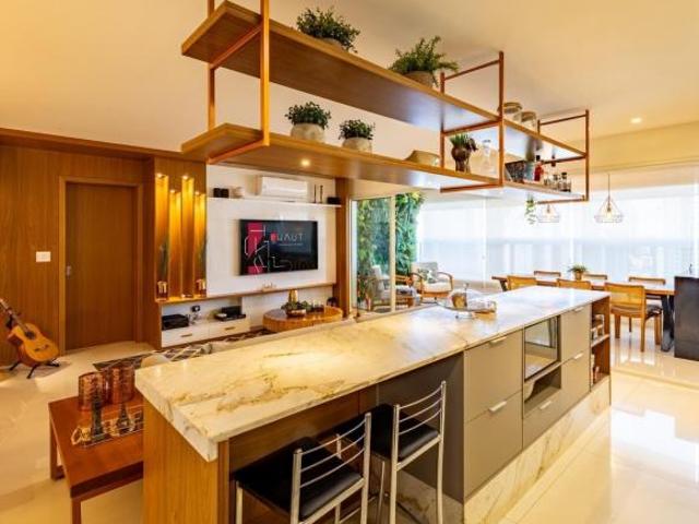 Apartamento mobiliado com 154 m², 3 suítes e 3 vagas no Persona Bueno