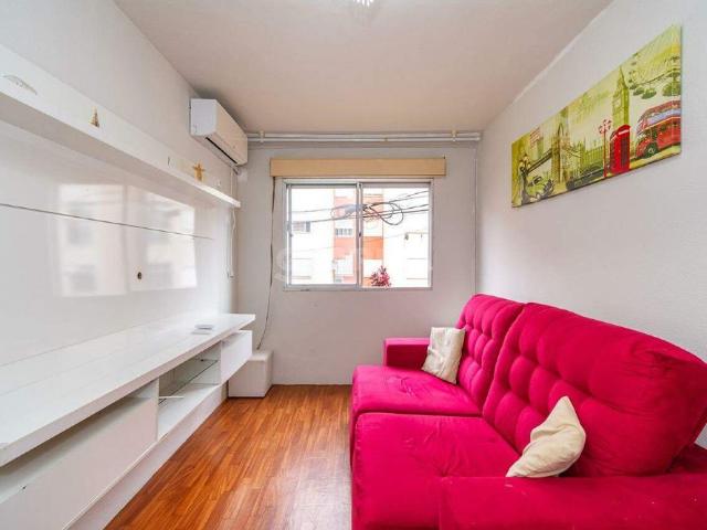Apartamento mobiliado, com 1 dormitório e 1 vaga de garagem, no bairro Nonoai COD: 18878