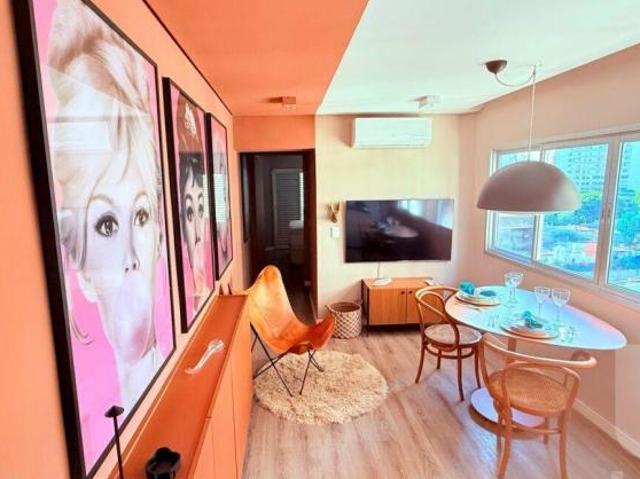 Apartamento mobiliado com 1 dormitório e 1 vaga em Higienópolis