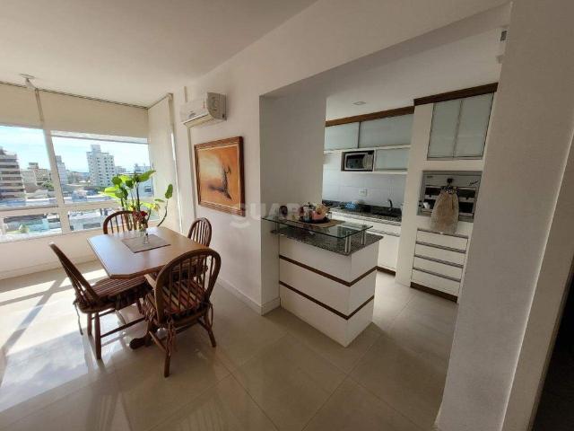 Apartamento mobiliado com 2 dormitórios, 1 suíte e vaga dupla, no bairro Petrópolis COD: 26199