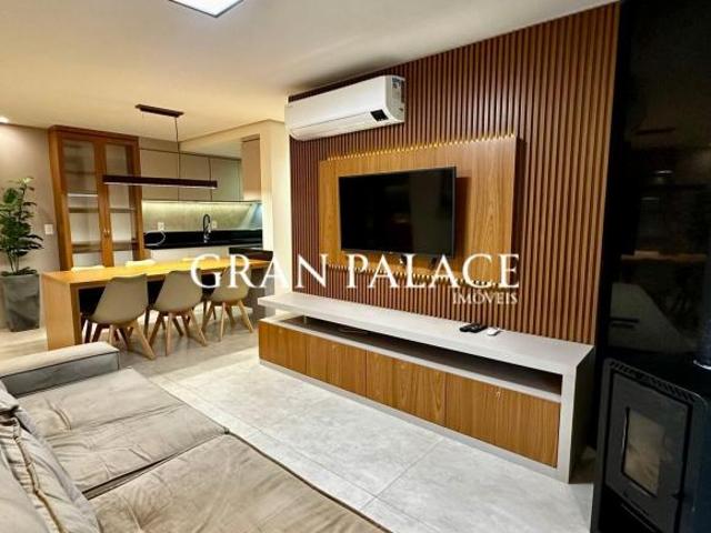 Apartamento mobiliado com 2 dormitórios à venda em Canela