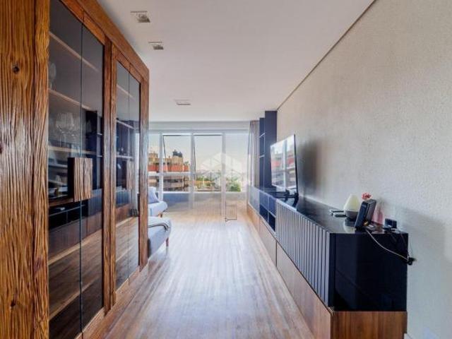 Apartamento mobiliado com 2 dormitórios e 2 vagas no Bela Vista