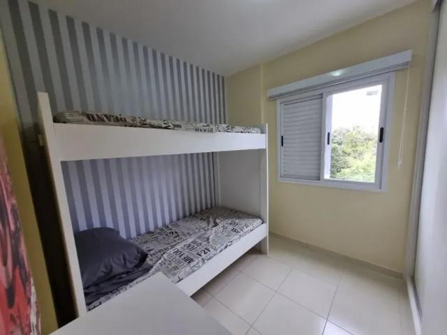 Apartamento mobiliado com 2 dormitórios e sacada à venda, 52m² Edifício Lira Jardim Satélite