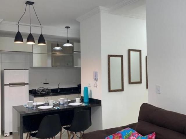 APARTAMENTO MOBILIADO COM 2 DORMITÓRIOS NAS TONINHAS