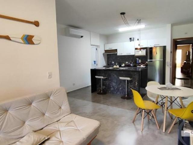 APARTAMENTO MOBILIADO COM 2 DORMITÓRIOS NAS TONINHAS