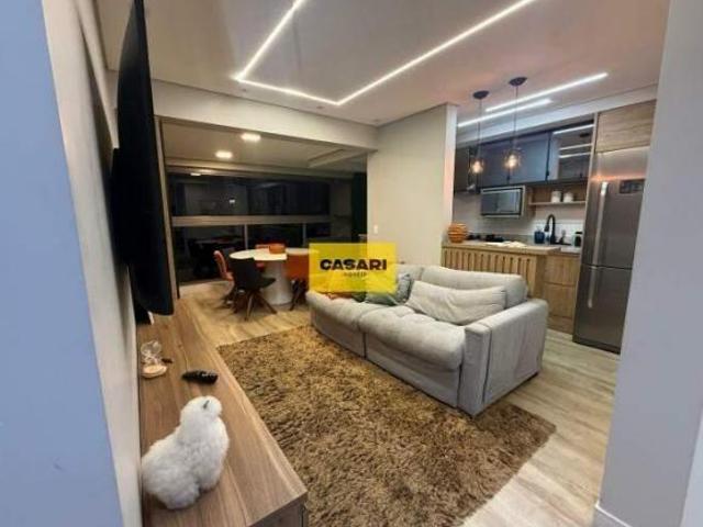 Apartamento Mobiliado com 2 Suítes e Varanda Gourmet em Localização Privilegiada