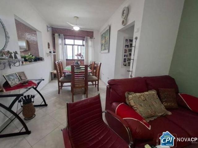 Apartamento mobiliado com 2 quartos a 270 metros da praia