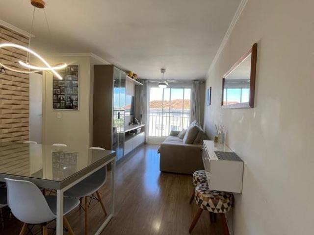 Apartamento Mobiliado com 2 Quartos e Vaga Coberta à Venda no Villaggio Bérgamo CIC Curitiba