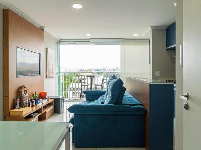Apartamento Mobiliado com 2 Quartos em Localização Privilegiada!