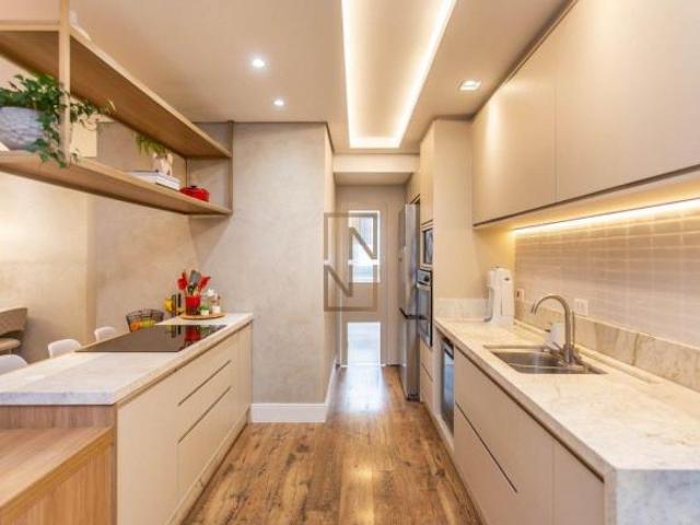 Apartamento Mobiliado com 2 Quartos no Bacacheri