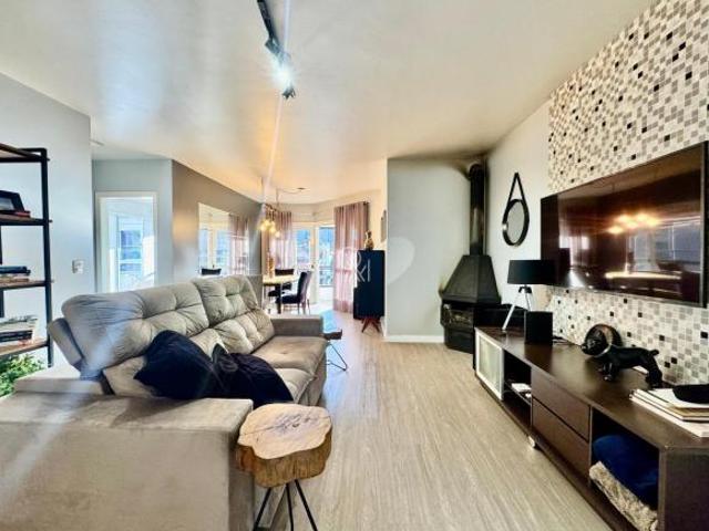 Apartamento mobiliado com 2 quartos no Panazzolo