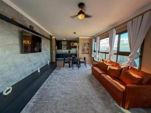 Apartamento mobiliado com 3 dormitórios à venda, 132 m² por R$ 2.200.000 Canto do Forte Praia Gr