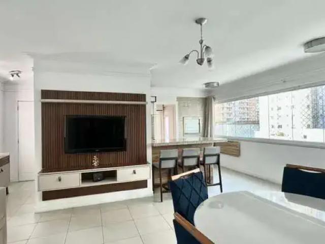 Apartamento mobiliado com 3 dormitórios e 2 vagas na Barra Sul