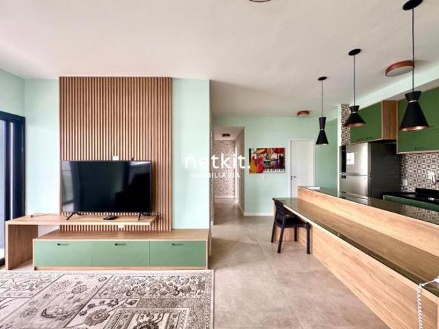 Apartamento mobiliado com 3 dormitórios e 3 vagas em Pinheiros