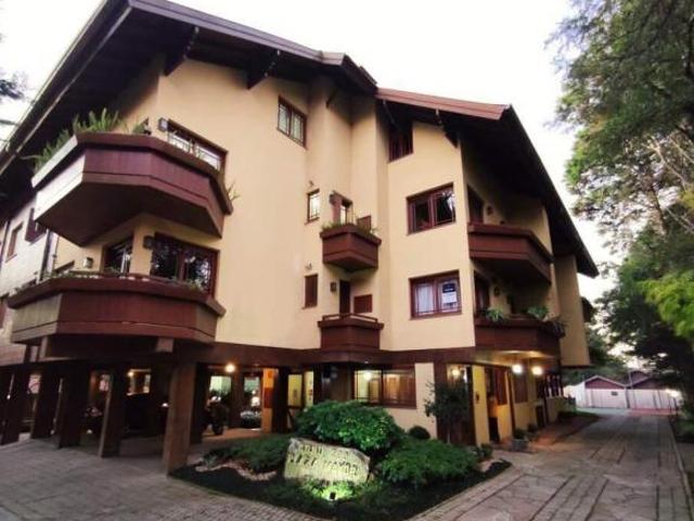 APARTAMENTO MOBILIADO COM 3 DORMITÓRIOS EM GRAMADO