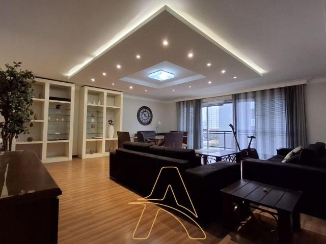 Apartamento Mobiliado com 3 Dormitórios no Centro