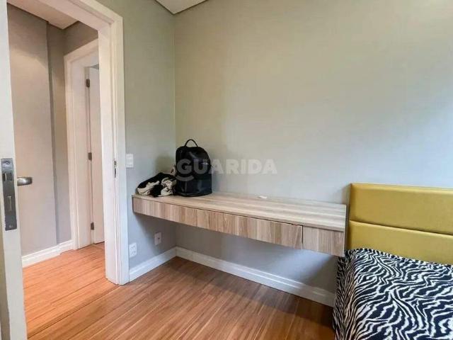 Apartamento mobiliado com 3 dormitórios, sendo 1 suíte e 2 vagas de garagem no bairro Bela Vista COD: 23311