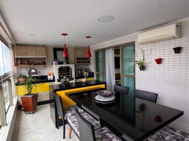 Apartamento à venda no Canto do Forte Praia Grande – 150m², 3 suítes e vista mar