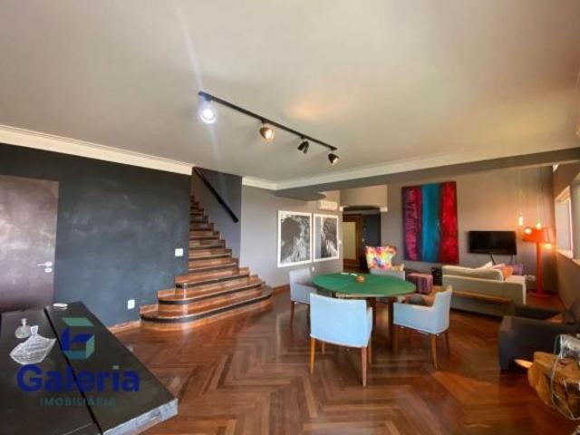 Apartamento mobiliado com 3 suítes à venda, 239m² Jardim Botânico
