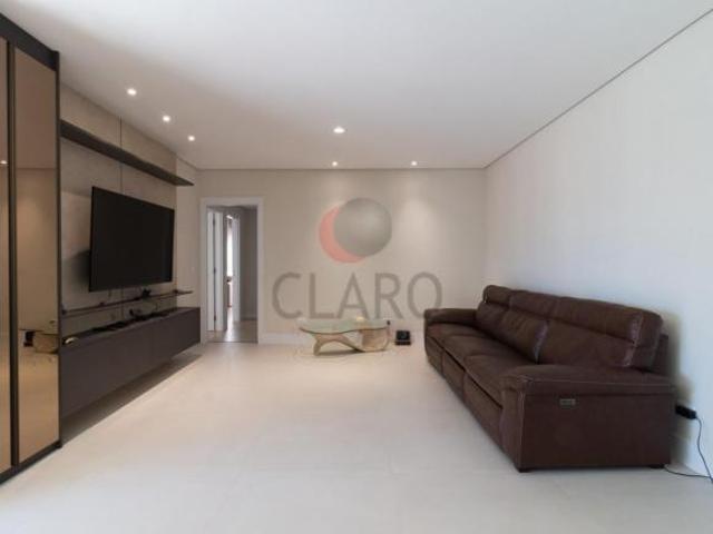 Apartamento mobiliado com 3 suítes à venda no Edifício Riomaggiore Residenza Alto da XV