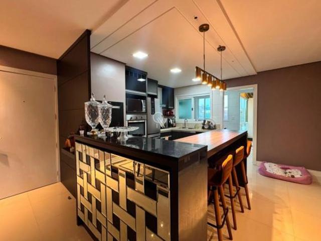 Apartamento mobiliado, com 3 quartos, no Colina Sorriso