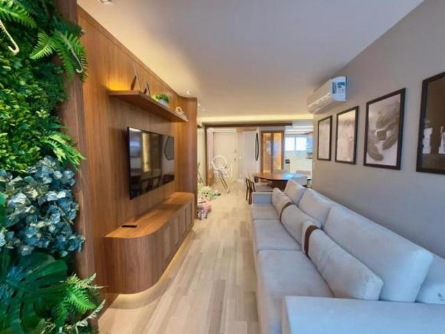 Apartamento mobiliado, com 3 quartos, no Panazzolo