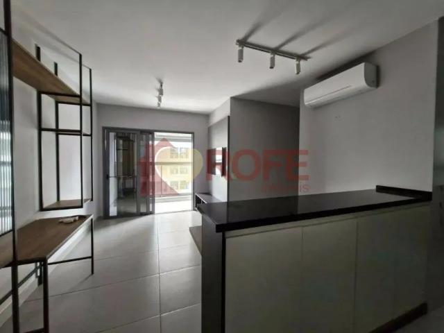 Apartamento mobiliado com 50m2, para locação em moema!