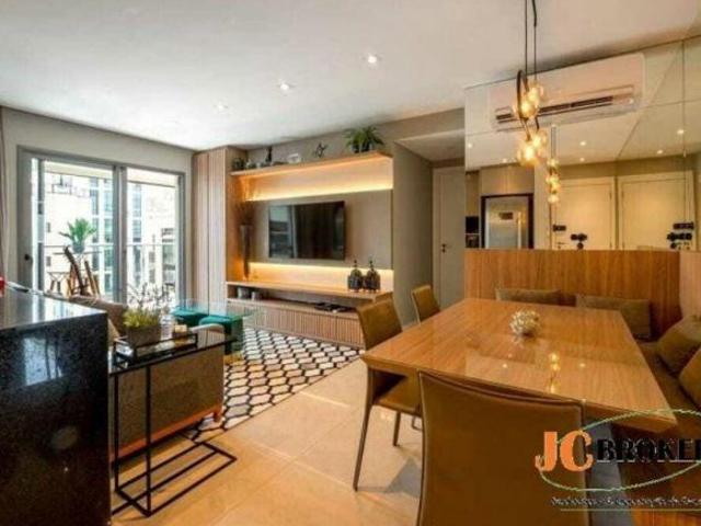 Apartamento Mobiliado com 71m², Super bem decorado, 1 dormitorio sendo suite e 1 closet