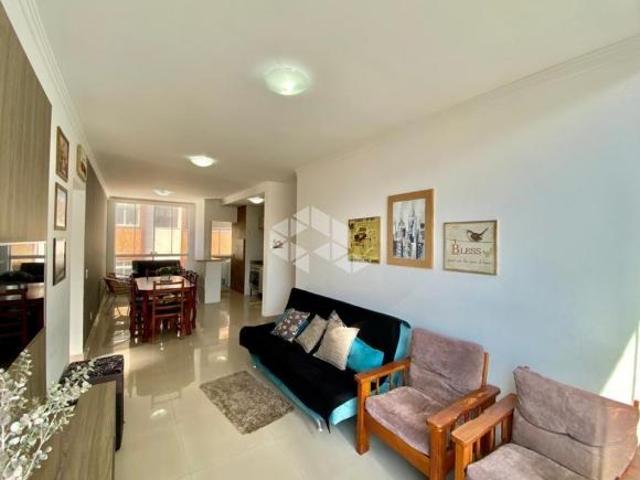 Apartamento mobiliado, composto por 02 dormitórios, sendo 01 suíte, sala de esta